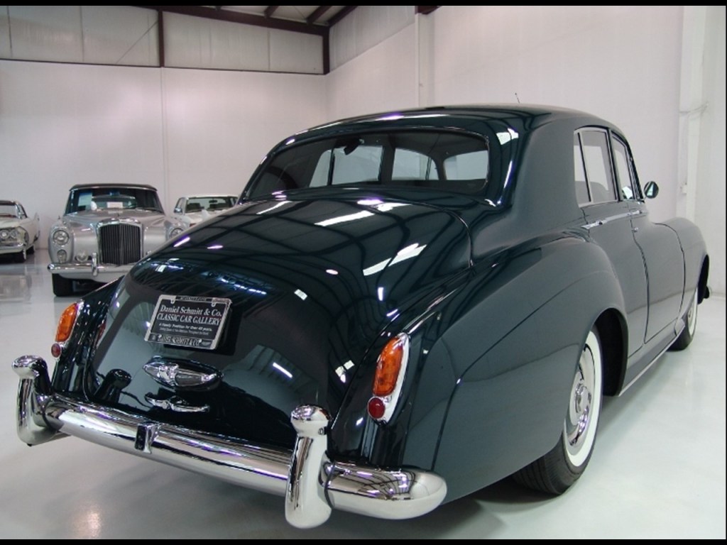 The Rolls Royce Silver Cloud – NotoriousLuxury