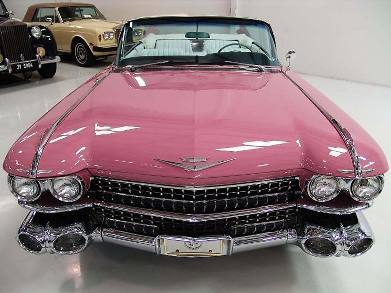 A Tribute to Natalie Cole: “Pink Cadillac” – NotoriousLuxury